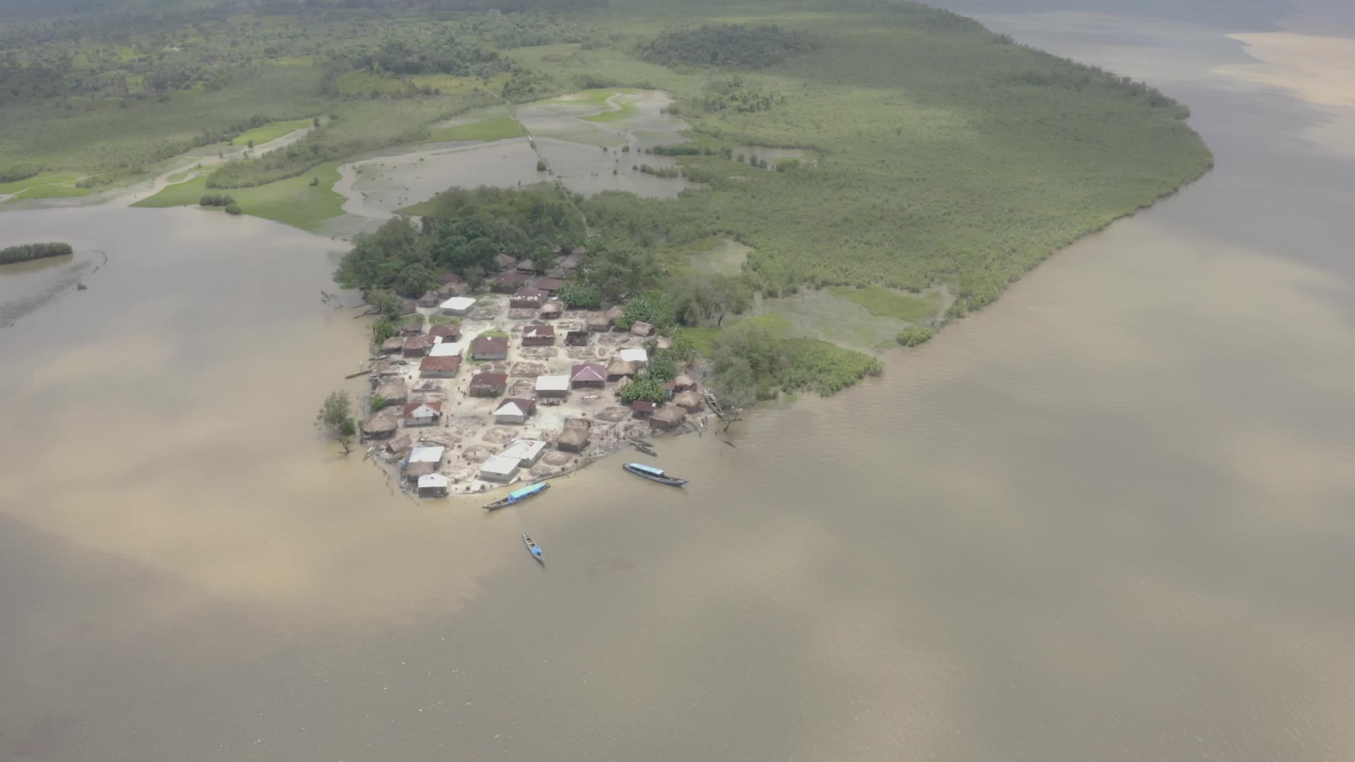 How is the climate crisis impacting children? | Save the Children ...